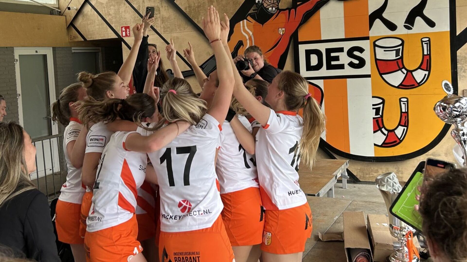 DES Dames 1 is kampioen en gepromoveerd naar de Overgangsklasse