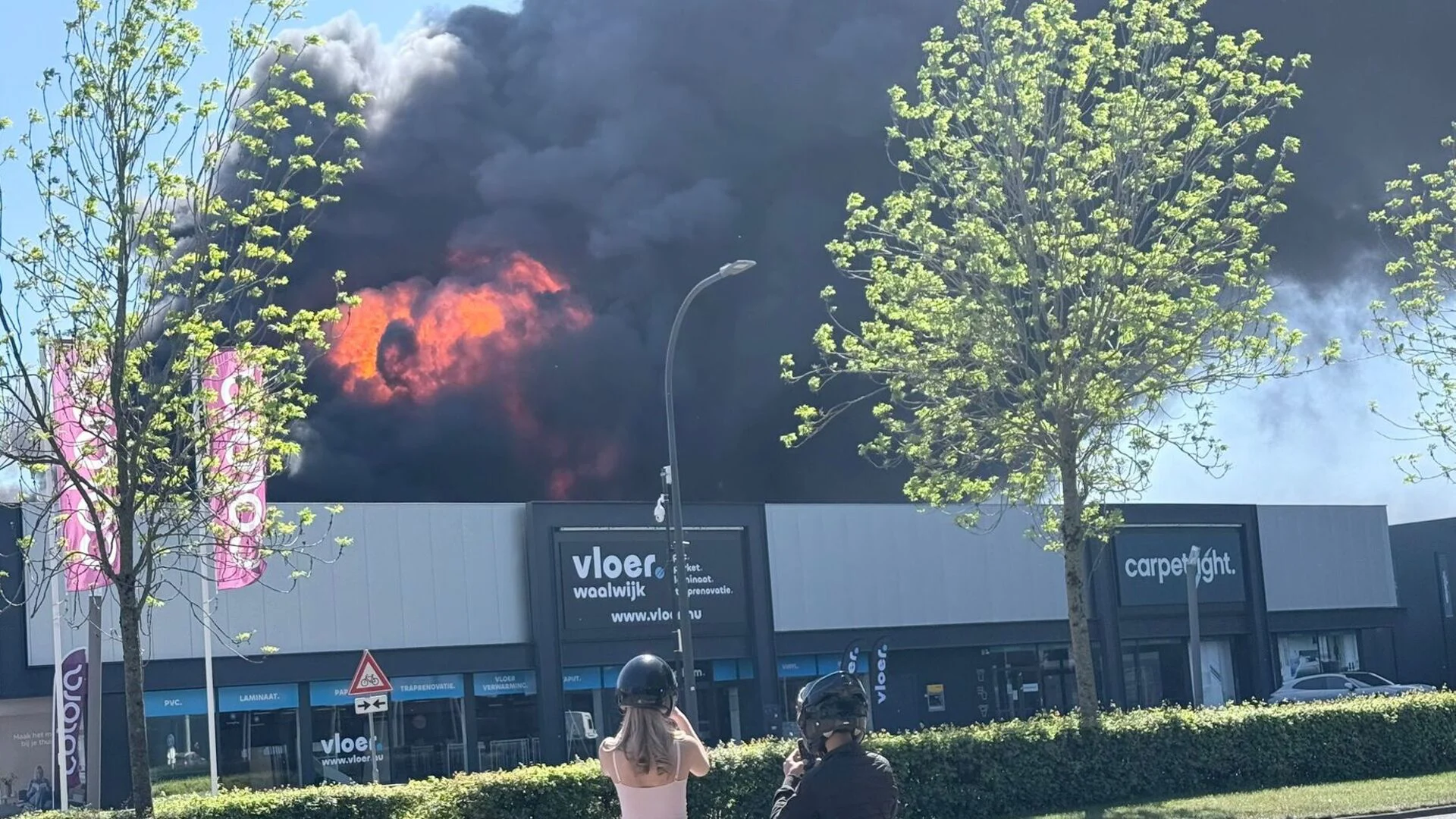 Megabrand meubelboulevard Waalwijk: Meerdere meubelwinkels verloren